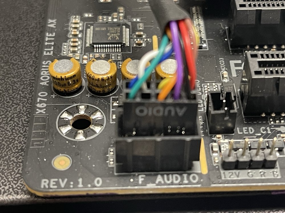 How to connect the front panel connectors to your motherboard | CORSAIR:EXPLORER