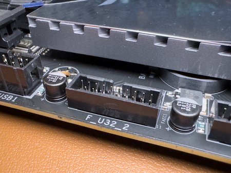 How to connect the front panel connectors to your motherboard | CORSAIR:EXPLORER